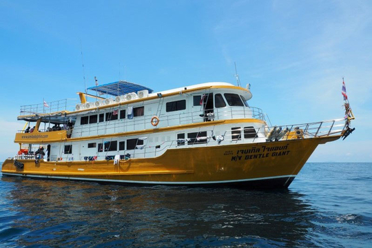 Gentle Giant: Thailand Liveaboards | Dive The World