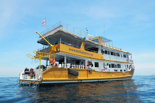 Gentle Giant: Thailand Liveaboards | Dive The World